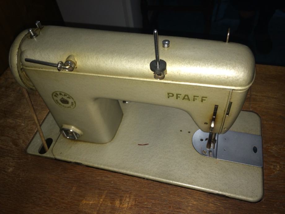 Šivača mašina PFAFF 60
