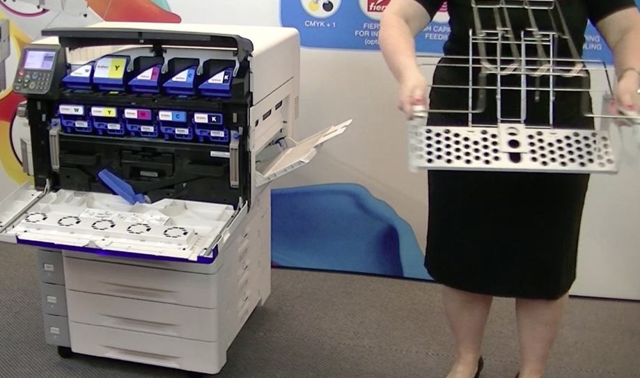 Intec CS3000 - 450 g/m2 kolor laser CMYK printer