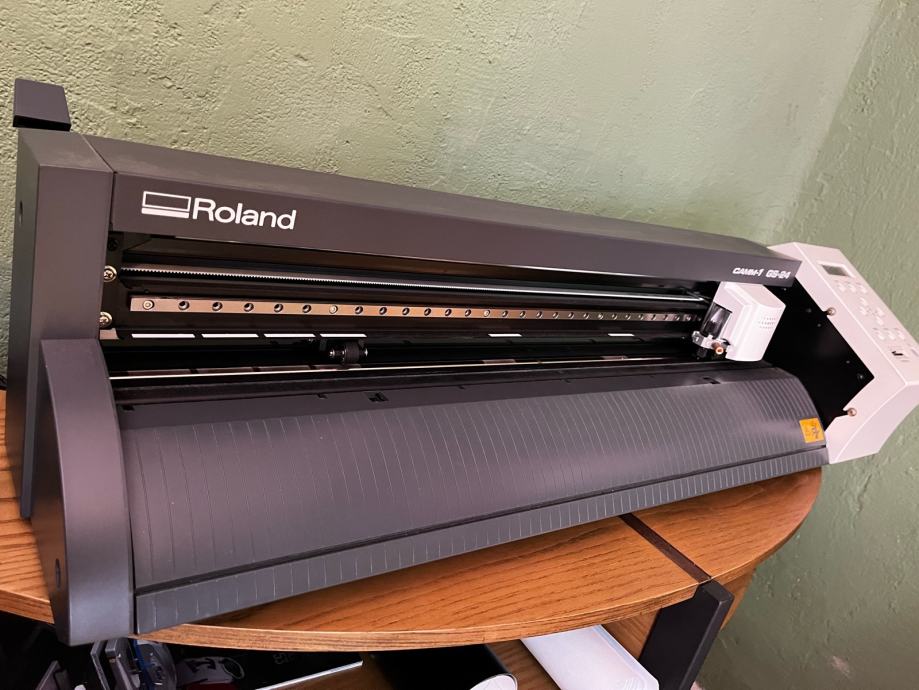 Roland GS-24 cutter/plotter