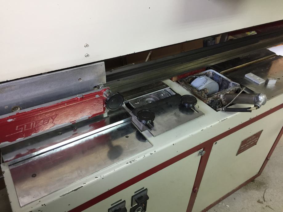 Stroj za meki uvez (binder) vrućim ljepilom Sulby