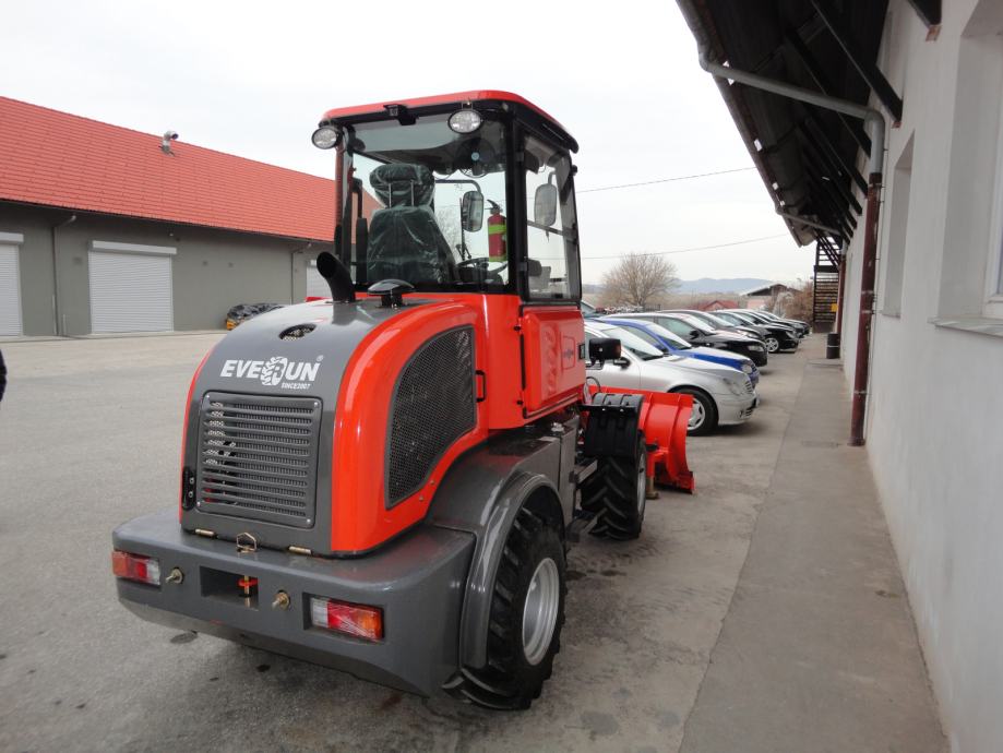 Utovarivač EVERUN ER08