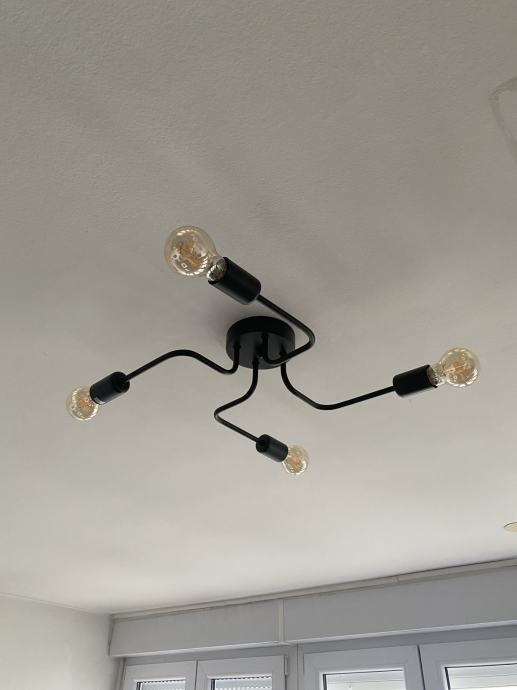 Retro stropna svjetiljka