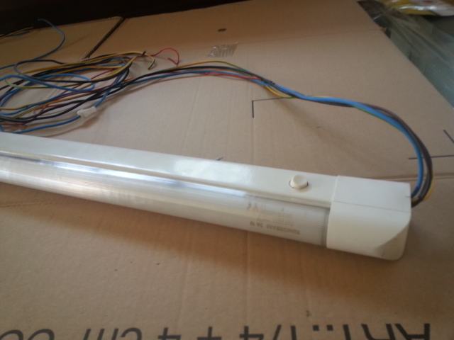 Stropna lampa, neonska lampa fluo cijevi, Raster nadgradni 125cm