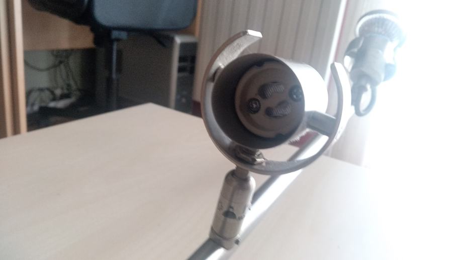 Stropna staza, 4 LED sijalice