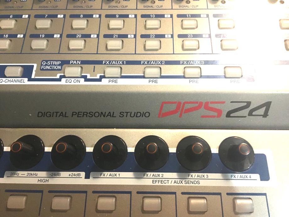 Akai DPS24 24bit/96kHz Multitrack Workstation