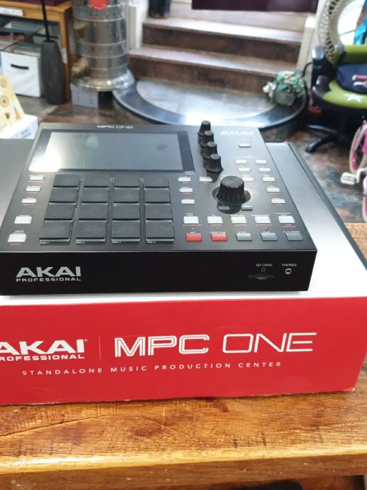 Akai professional MPC ONE
