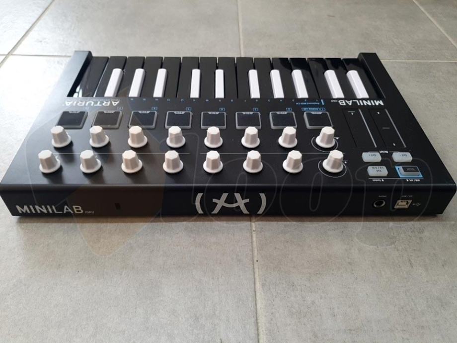 Arturia MiniLab MkII Black MIDI kontroler