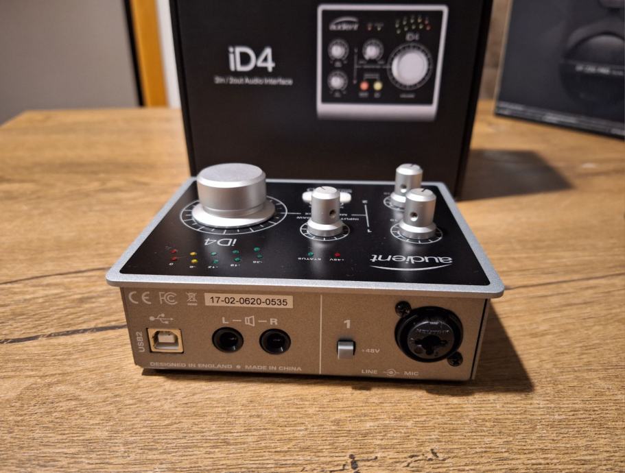 Audient iD4 - High Performance Audio Interface (Zvučna kartica)