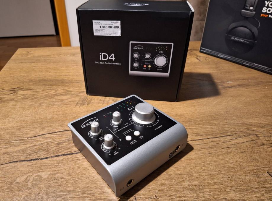 Audient iD4 - High Performance Audio Interface (Zvučna kartica)