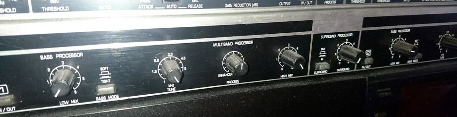 Behringer Dualfex Pro EX-2200 Multiband Sound Enhancer (*nije fiksno)