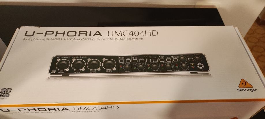 Behringer U-Phoria UMC404HD + Behringer C-1 / NOVO!!!