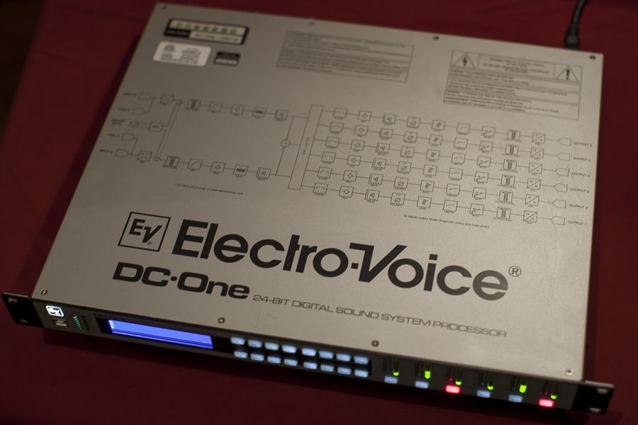 Electro Voice DC ONE skretnica - EV 2-in/6-out sound system processor