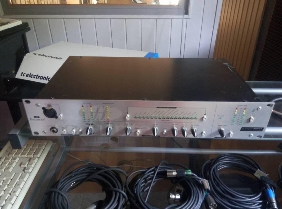 FOCUSRITE PLATINUM PENTA - rack predpojačalo/compressor,jako povoljno!