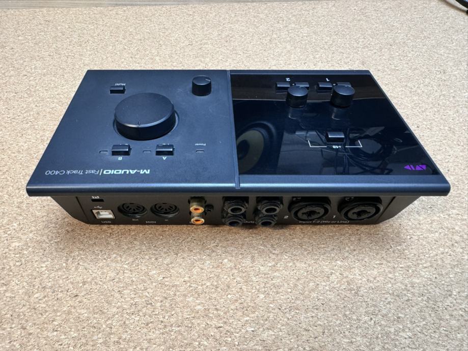 M-Audio (Avid) FastTrack C400 USB audio sučelje