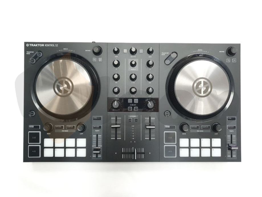 Native Instruments Traktor Kontrol S2 MK3