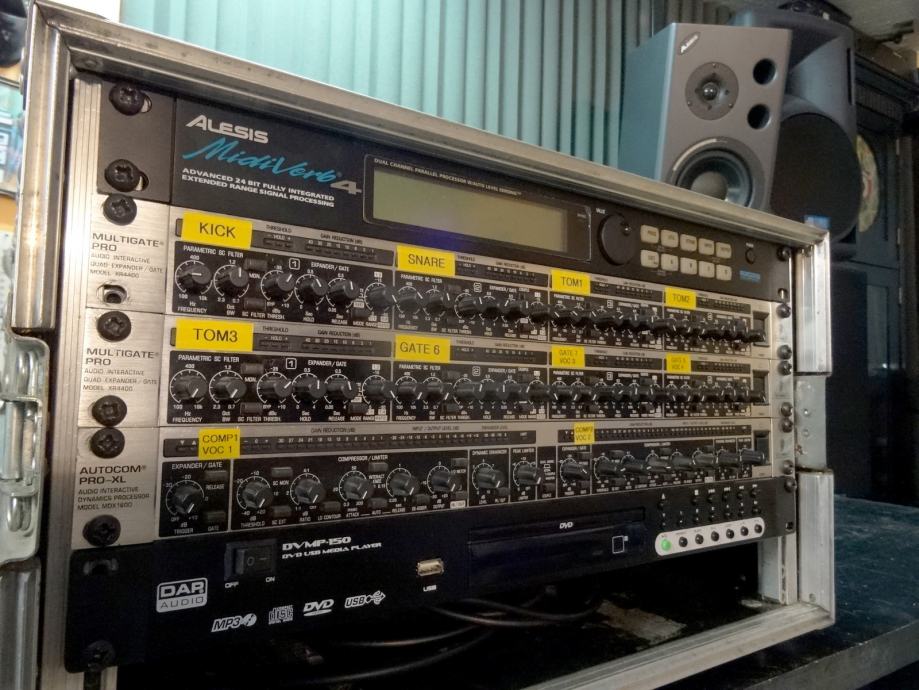 Alesis reverb midiverb 4