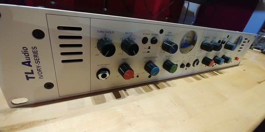 TL Audio IVORY-Series C-5021 Valve Compressor