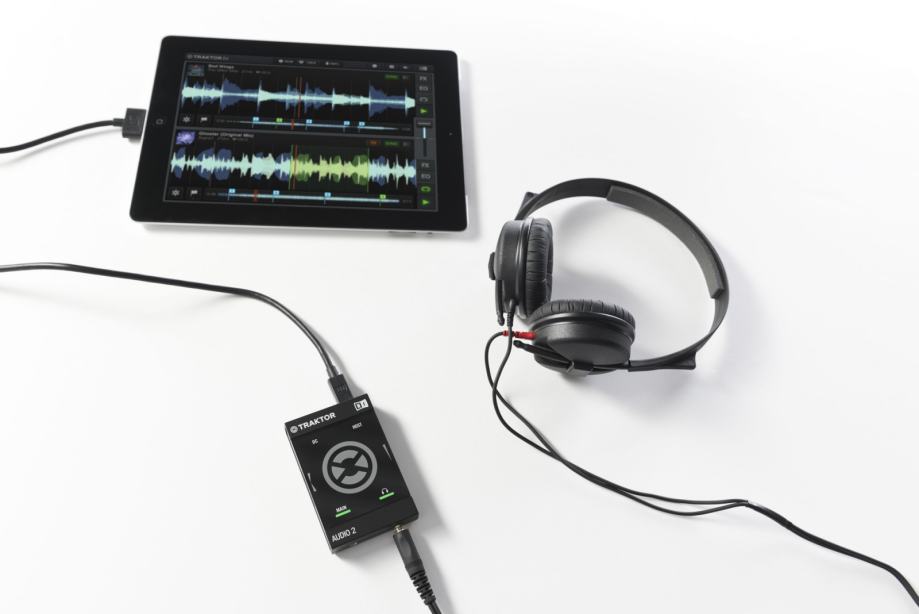 TRAKTOR AUDIO 2 MK2 DJ INTERFACE