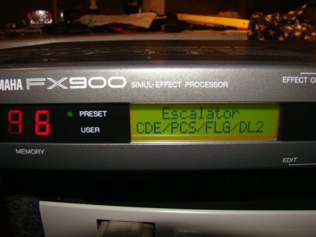 Yamaha FX900 processor za gitaru, bas, vokale, studio FX