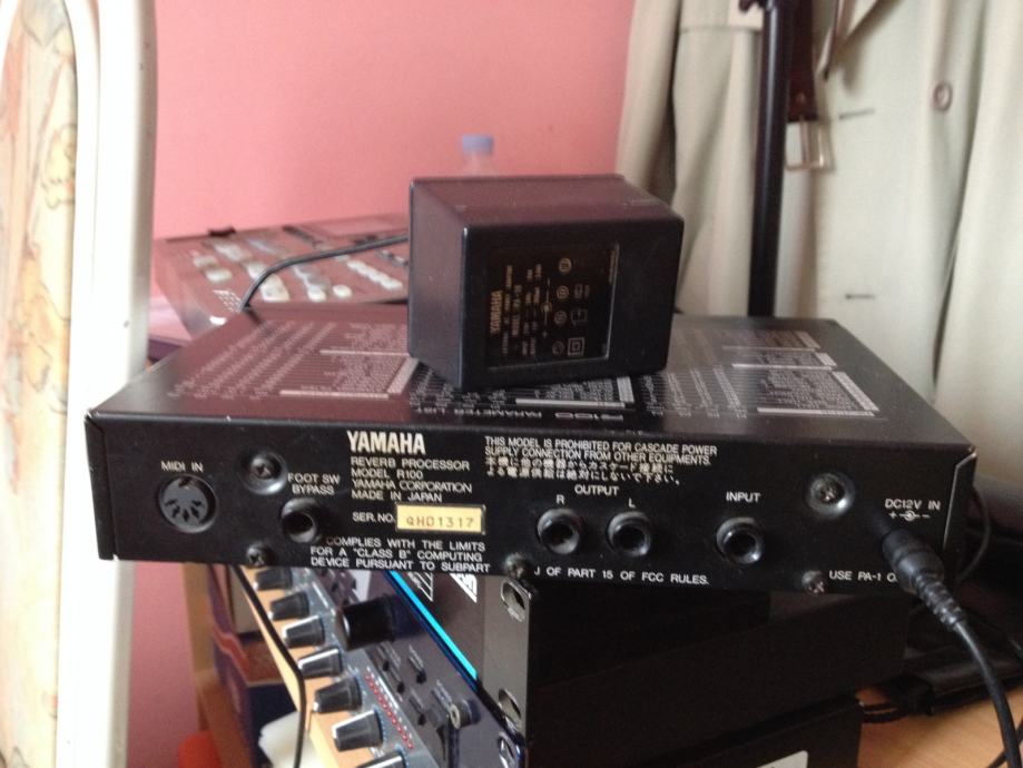 Yamaha R100 reverb procesor (može zamjena)