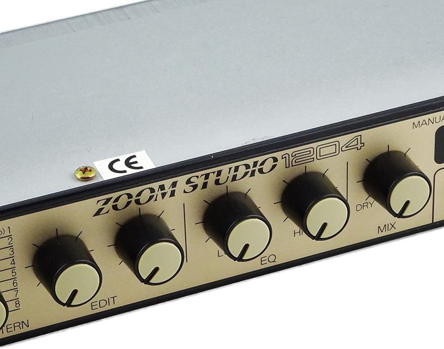 Zoom Studio 1204