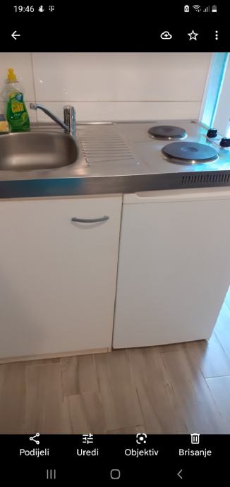 mini kuhinju prodajem bez frižidera