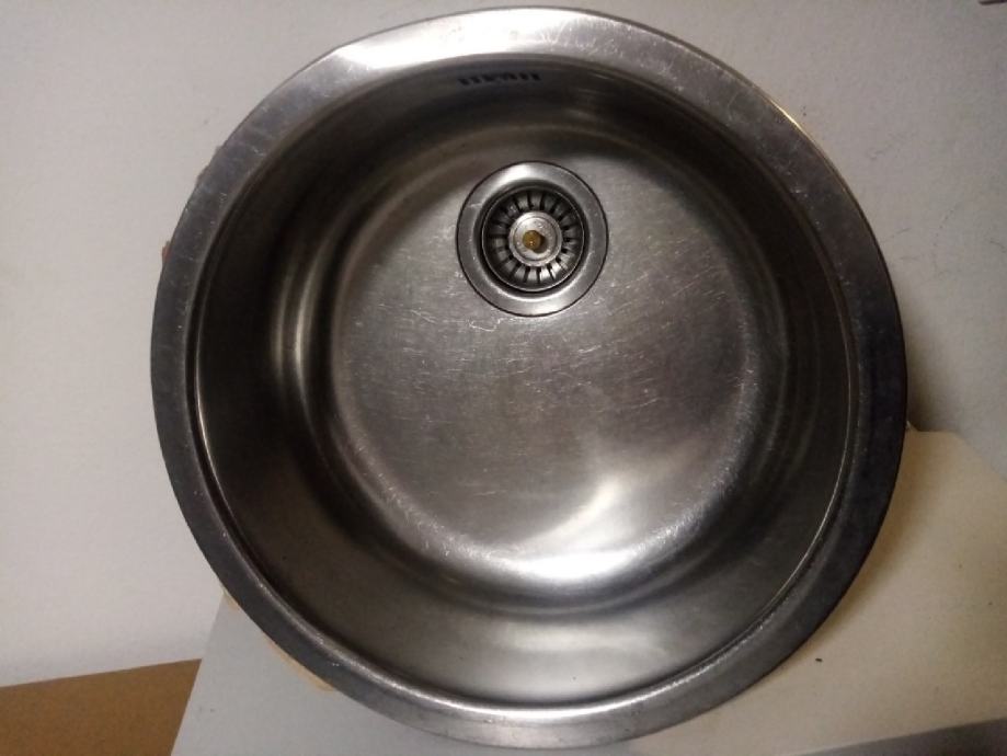 Ugradbeno korito za sudoper