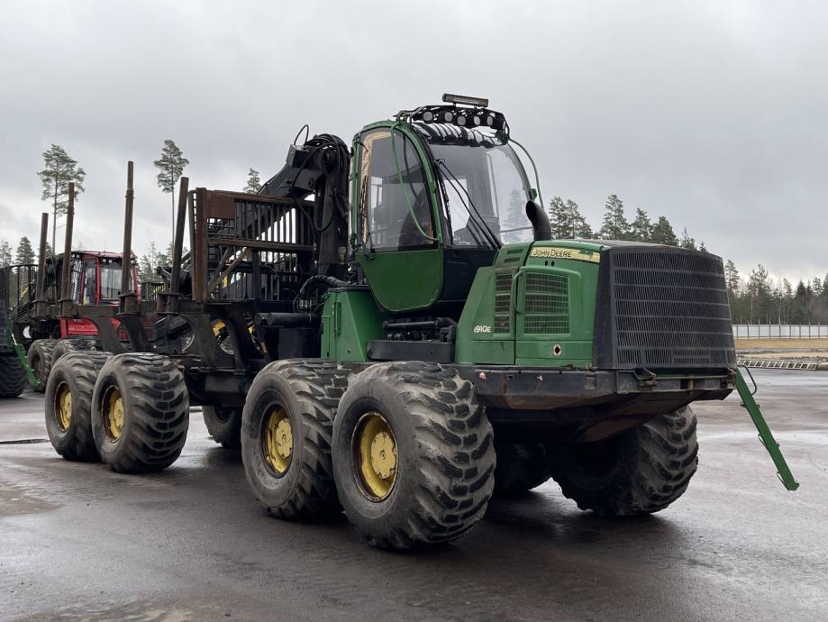 Forwarder John Deere 1910E