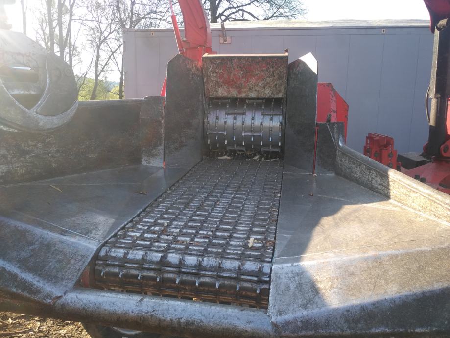 Iverač Eschlböck Biber Biber 78 ZK sa kranom, drobilica za drvo