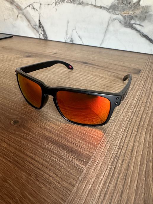 Oakley Holbrook - Ruby