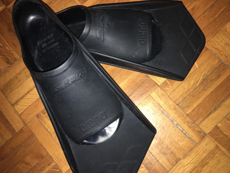 Arena peraje za plivanje, veličina 43-44