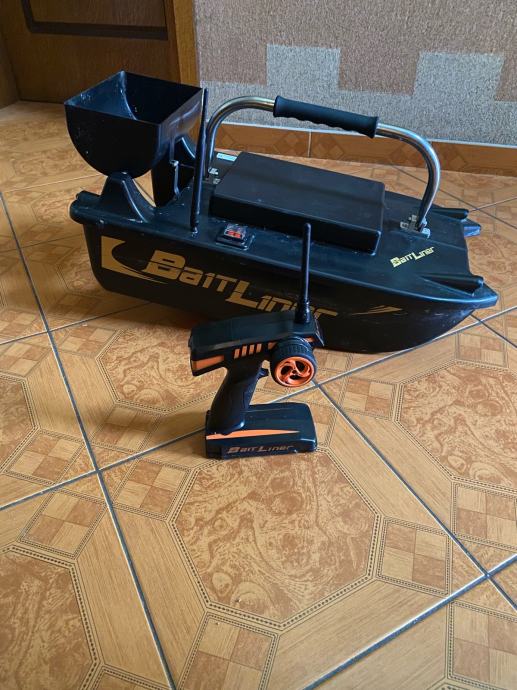 Camac za prihranu ribe -Bait Liner