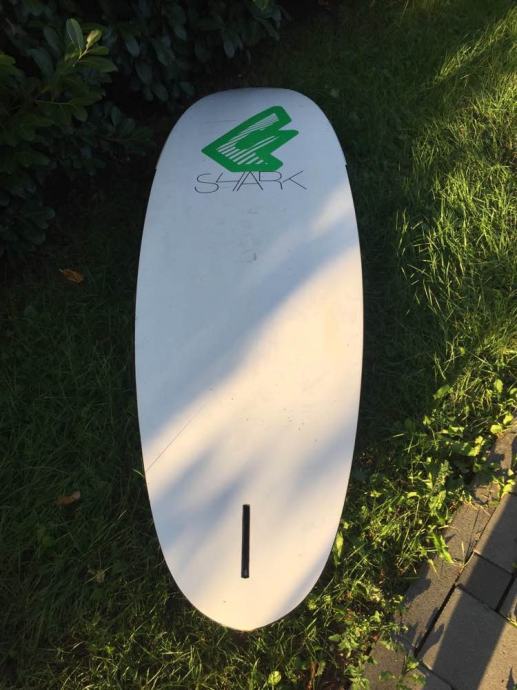 Windsurf daska Fanatic Shark 135