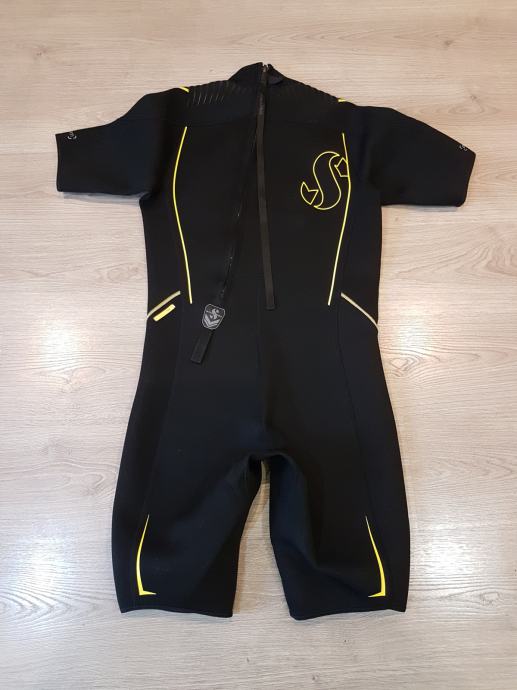 Odijelo za sportove na vodi- Scubapro definition shorty 2,5 mm