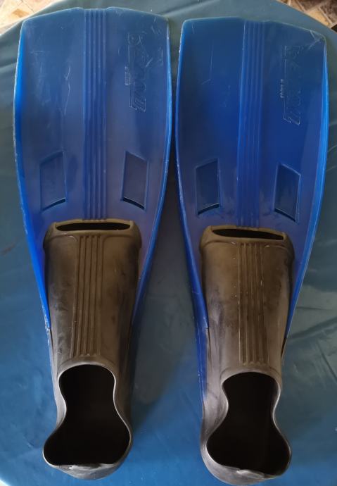 PERAJA ZA PLIVANJE BRAVO by SALVAS