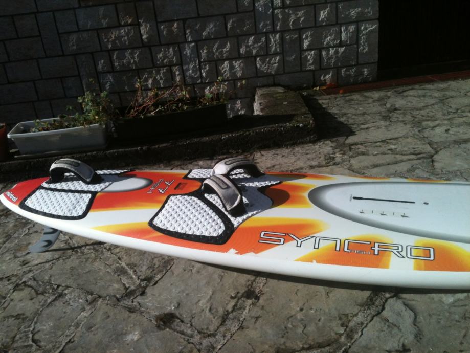 Prodajem Mistral Syncro Fish 77