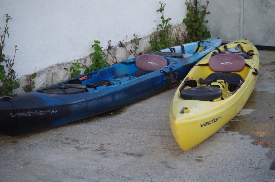 Prodajem Necky Vector 14! 4500 kn s veslom!