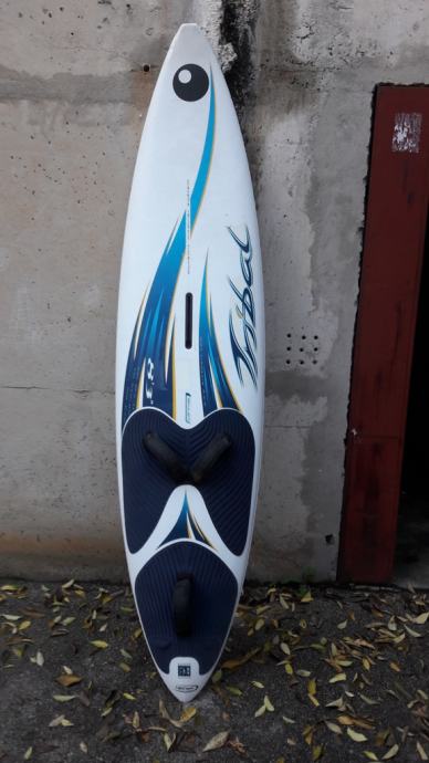 windsurf - wave daska BIC tribal