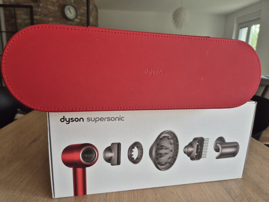 Dyson fen sušilo za kosu supersonic