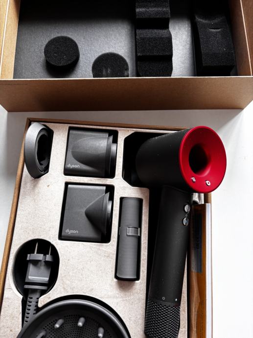 Dyson HD03 Profesionalni Fen za Kosu