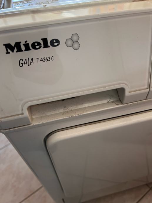 Miele Gala T 4263C neispravna