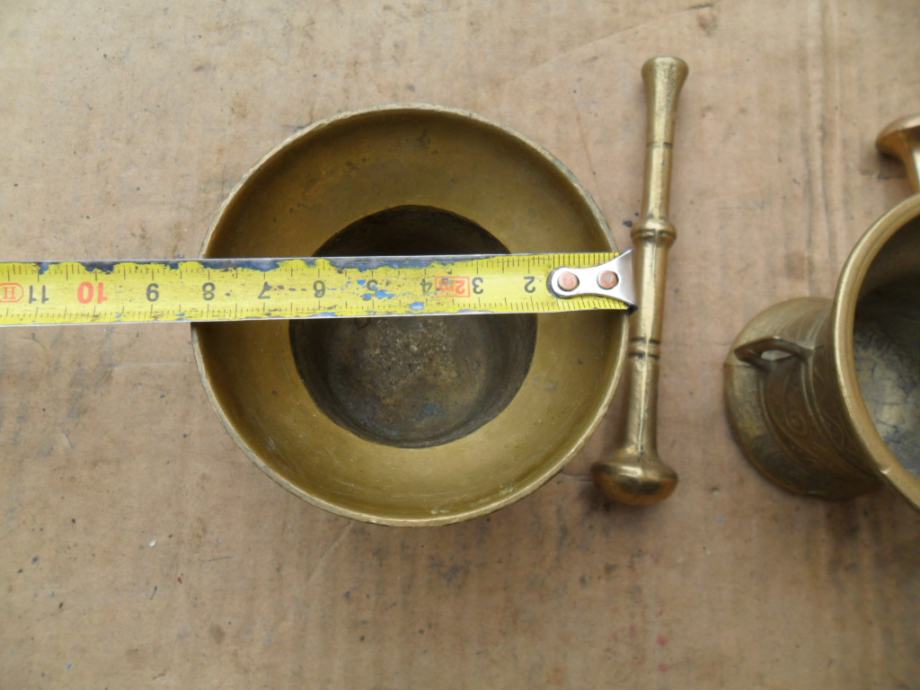 Avan, stupa ili mužar mesingani manji dva komada