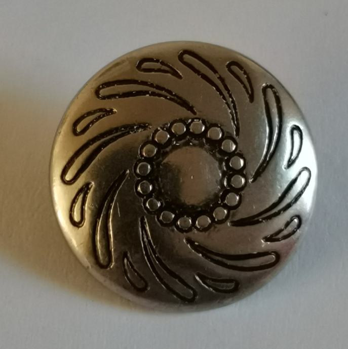 VINTAGE METALNO DUGME / GUMB