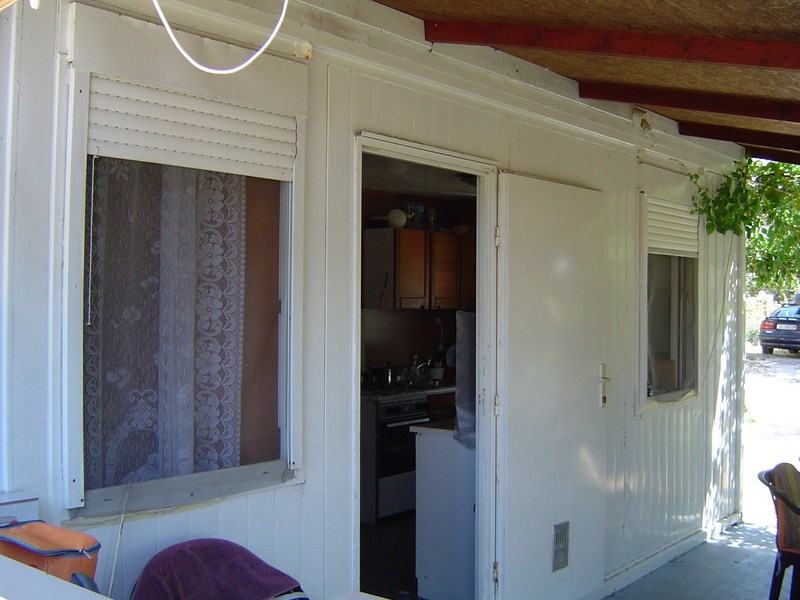 2 x kontejner - vikendica sa terasom - HITNO!