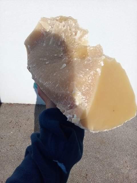 Čebelji vosek 1kg - 3€