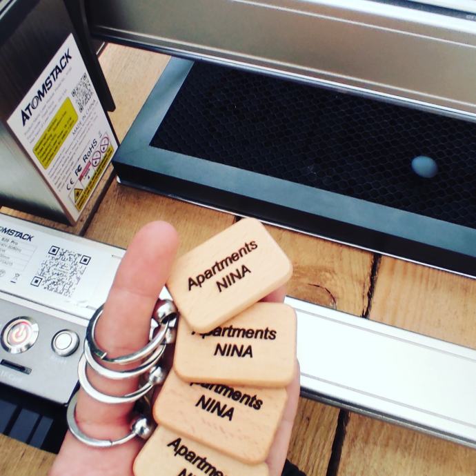 Gravirane slike i predmeti