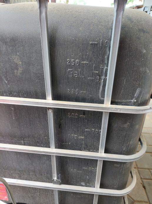 IBC spremnik 1000 litara