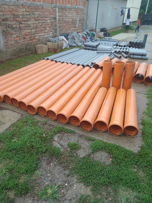 Kanalizacijske cijevi vodomaterijal