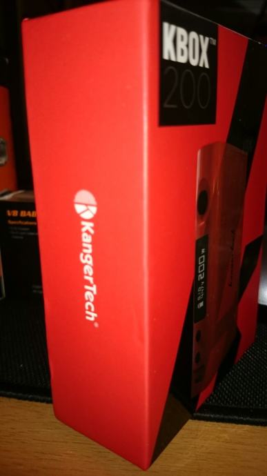 KANGERTECH Emod ,vape Kbox 200W + Tekucina 30ml(gratis) tag;baterije