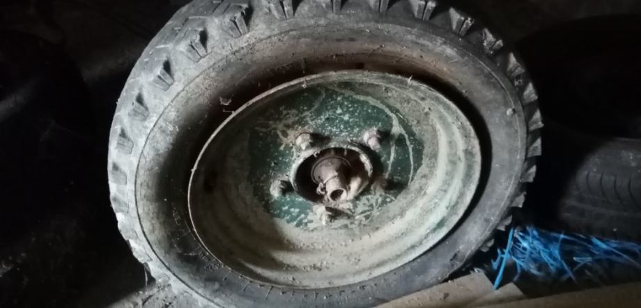 Kola za traktor